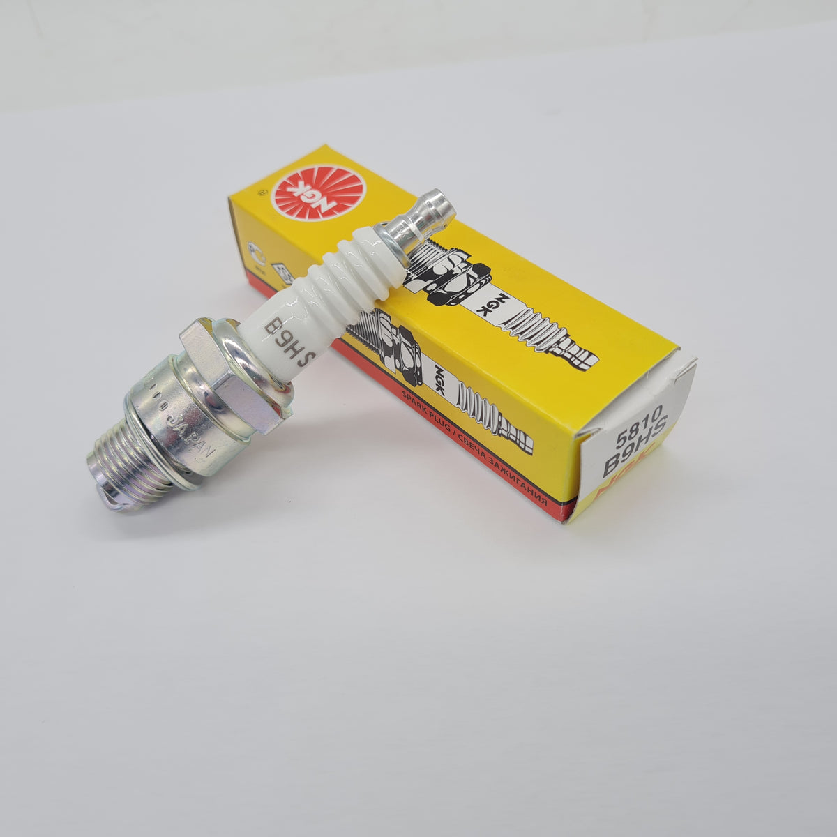 NGK SPARK PLUG B9HS FOR YAMAHA TOHATSU MERCURY MARINER OUTBOARD – SSI Marine