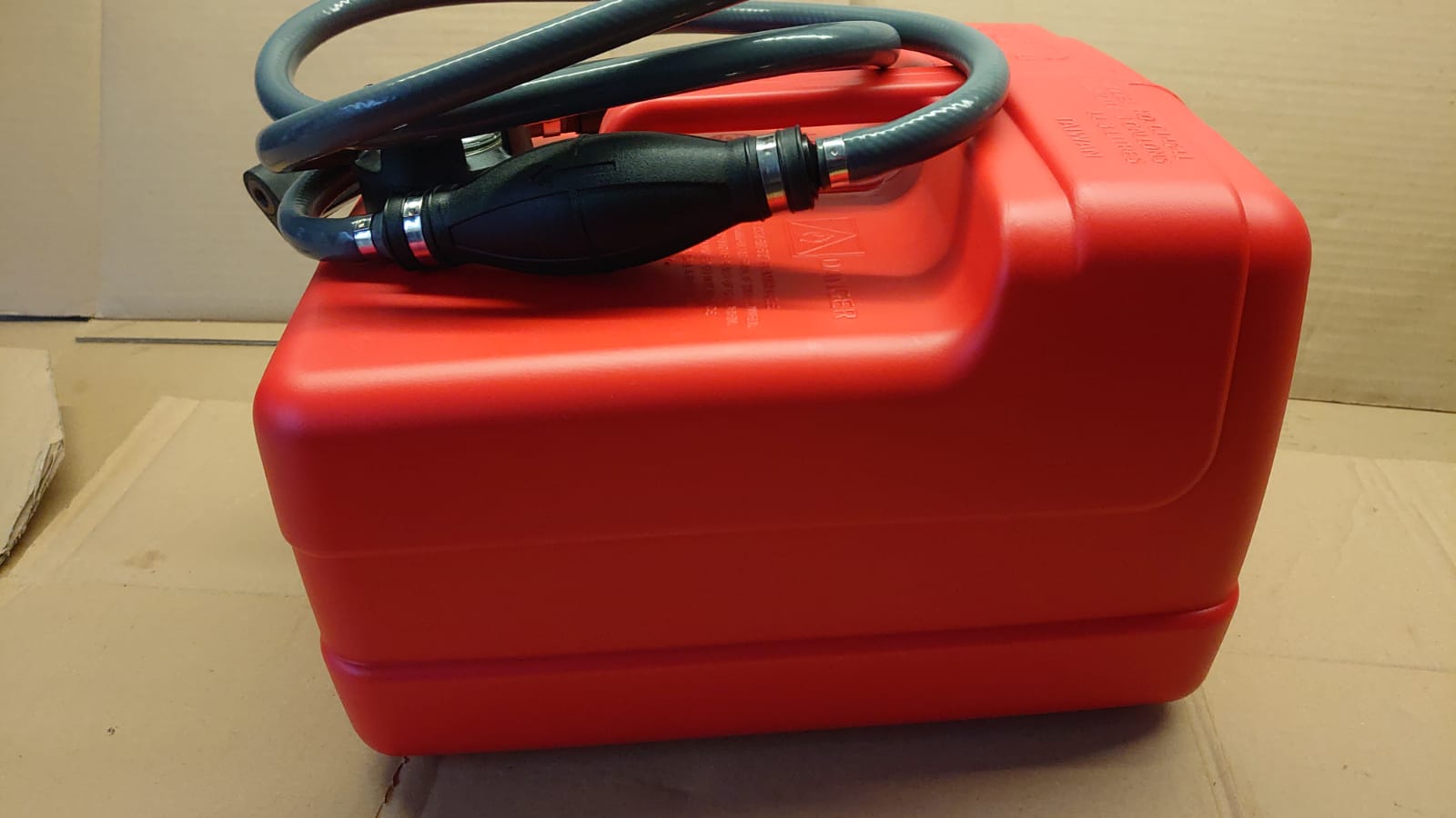 Plastic Fuel Tank with Gauge 11.3 Ltr incl Fuel Line for Mercury Outbo ...