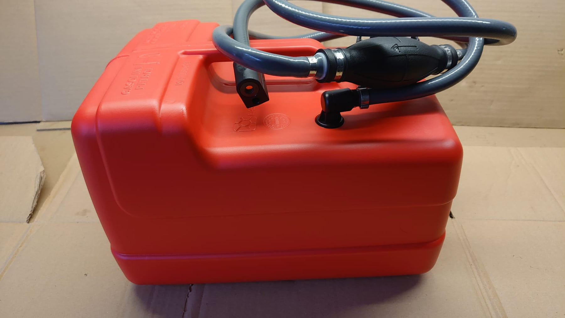 Plastic Fuel Tank with Gauge 11.3 Ltr incl Fuel Line for Selva Outboar ...